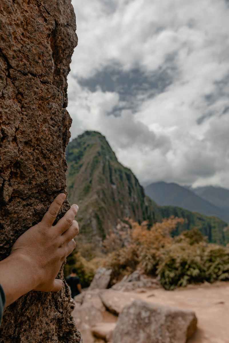 Impacto Económico de la Crisis en Machu Picchu – Cuaderno Borrador